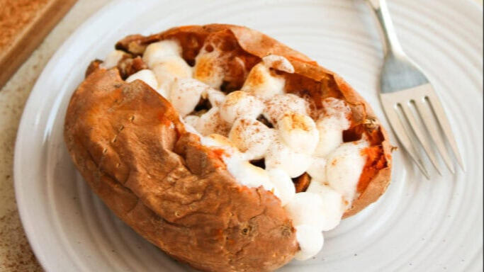 Make Texas Roadhouse's Loaded Sweet Potatoes at Home: Easy Copycat ...