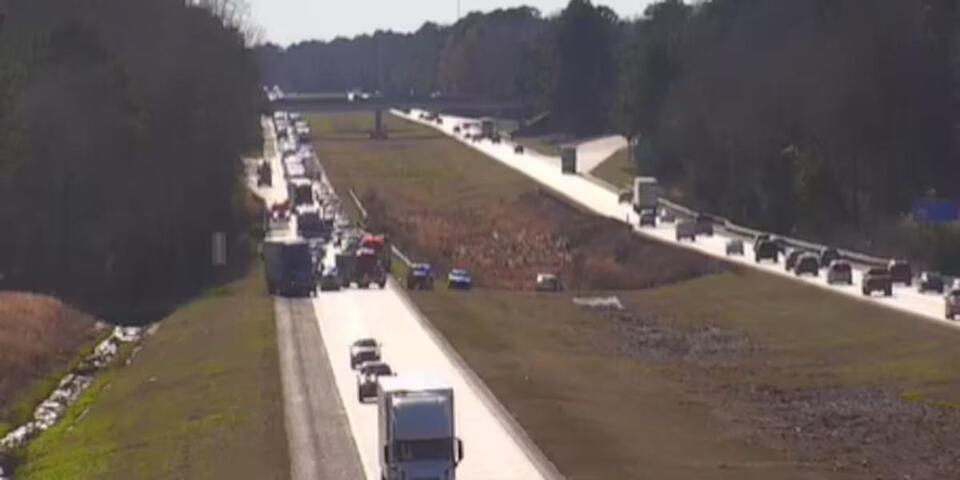 Lanes on I-95 reopen after multi-vehicle crash near Timmonsville - NewsBreak