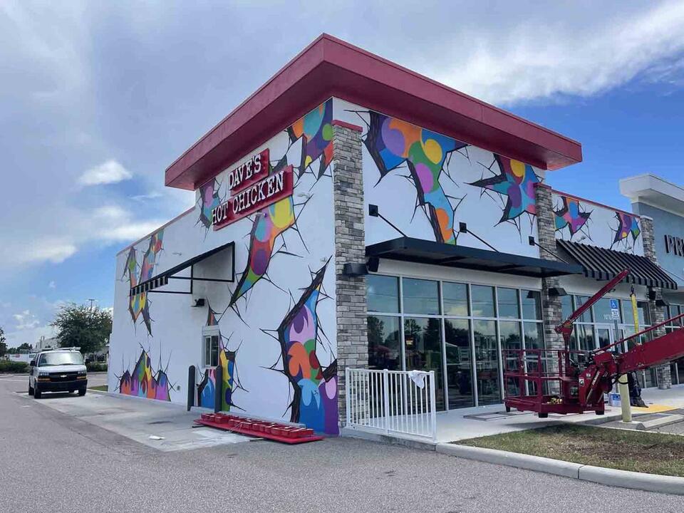 Dave’s Hot Chicken in Riverview opens with deep community ties - NewsBreak