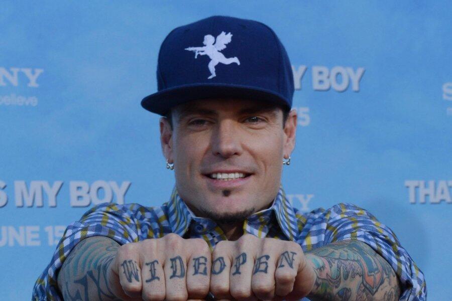 Vanilla ice says Ninja Turtles fans still discover 'Ice Ice Baby ...