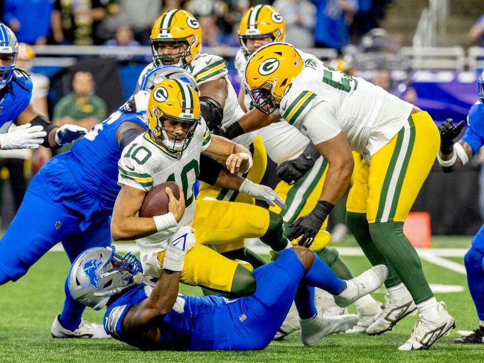 Lions edge rusher fined for unflagged hit in win over Packers