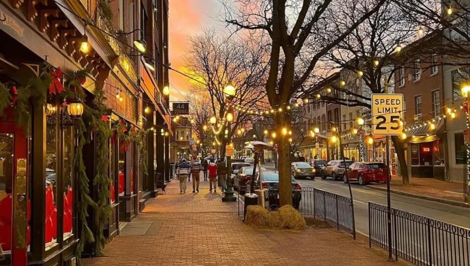 Experience Chester County’s Must-See Holiday Light Shows - NewsBreak