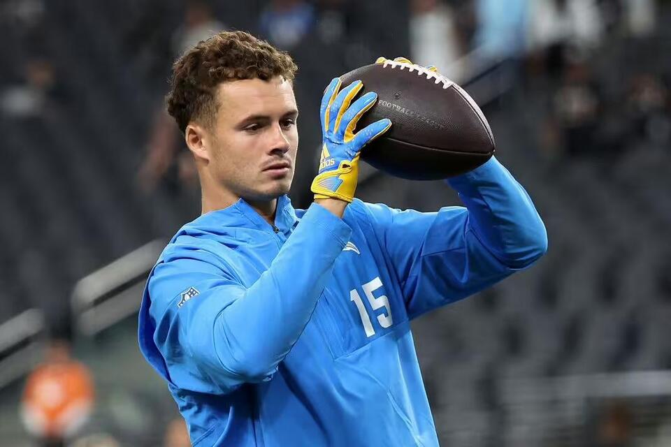 What Ladd McConkey has written on towel has deep personal meaning ...