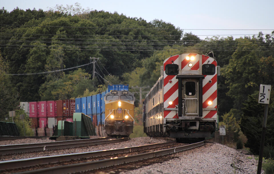 Metra asks STB to settle trackage rights dispute with Union Pacific ...