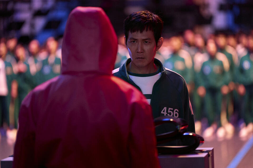 ‘Squid Game’ Season 2 tops global Netflix chart one day after its ...