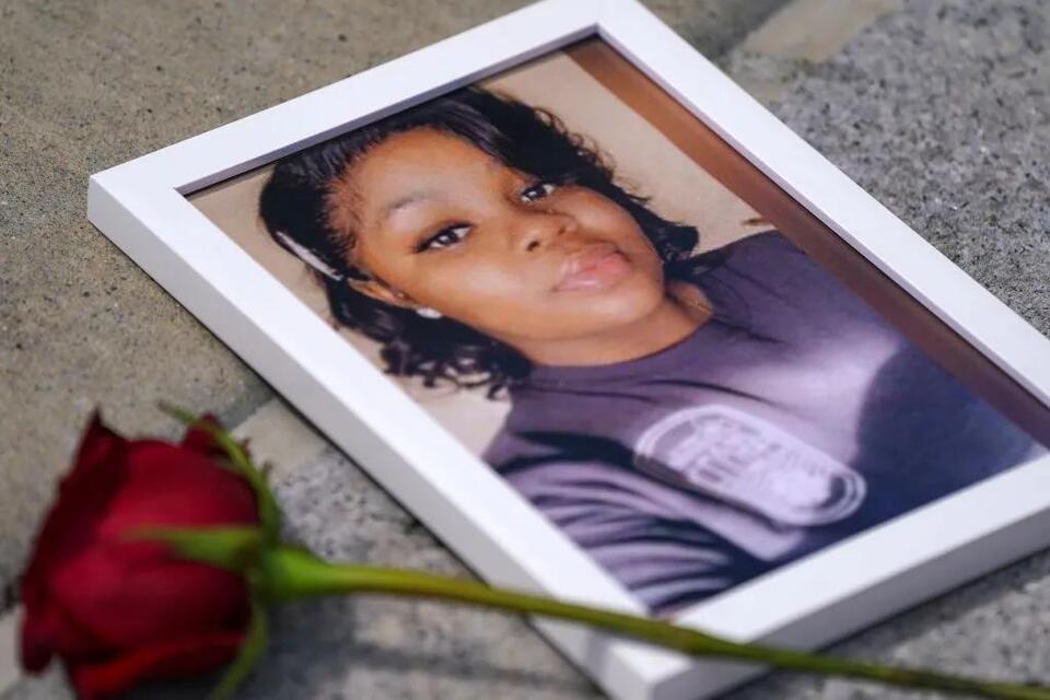 Say Her Name: Breonna Taylor Killed By Kentucky Police 5 Years Ago ...