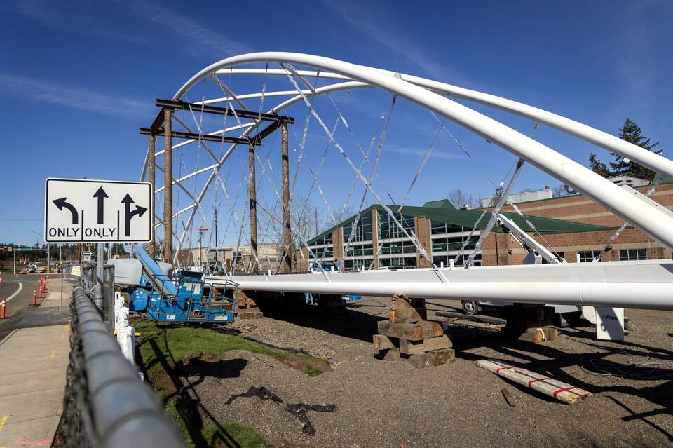 Prepare for delays, detours on Highway 99W: Sherwood pedestrian bridge ...