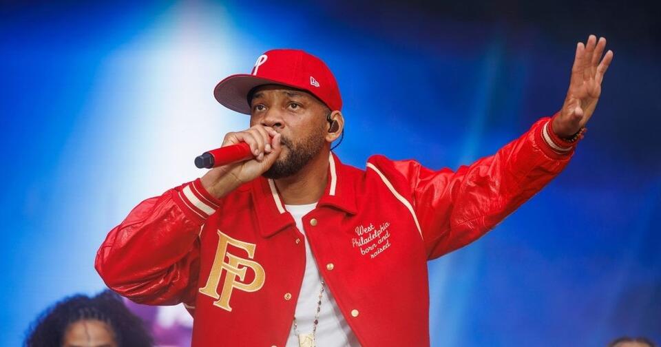 Will Smith Reveals New Tour Footage After Fake AI Crowd Allegations ...