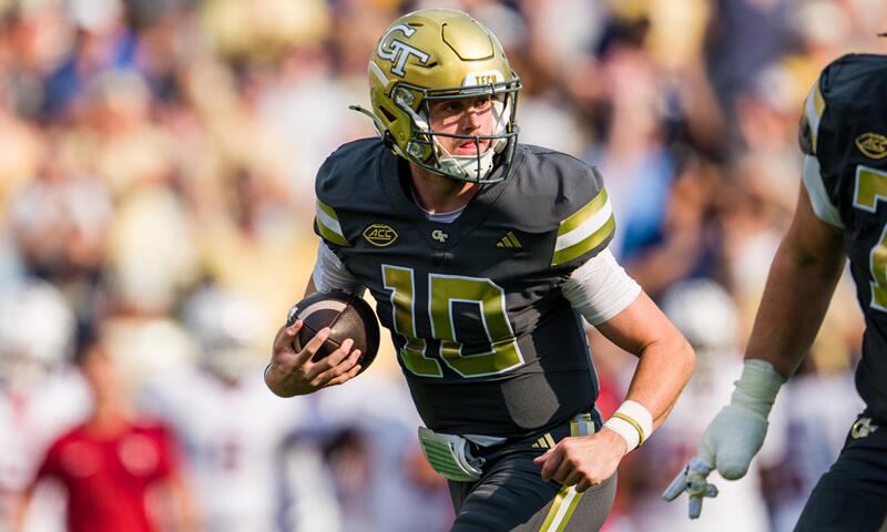 Georgia Tech’s Haynes King Wins 2025 Earl Campbell Tyler Rose Award ...