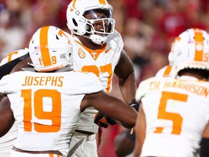 Pro Football Focus grades and snap counts for No. 7 Tennessee at the ...