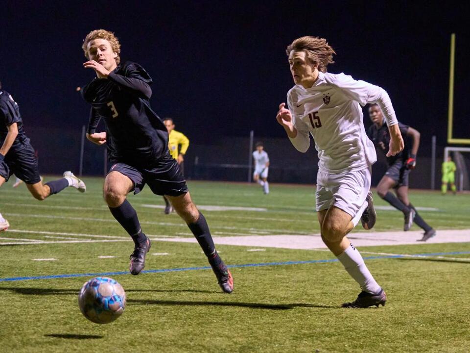 Hamilton Soccer Defeats Gilbert