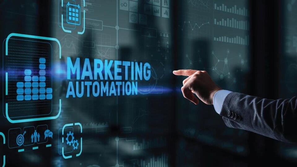 BrightEdge Data Crowns 2025 The First AI-Driven Ecommerce Holiday ...