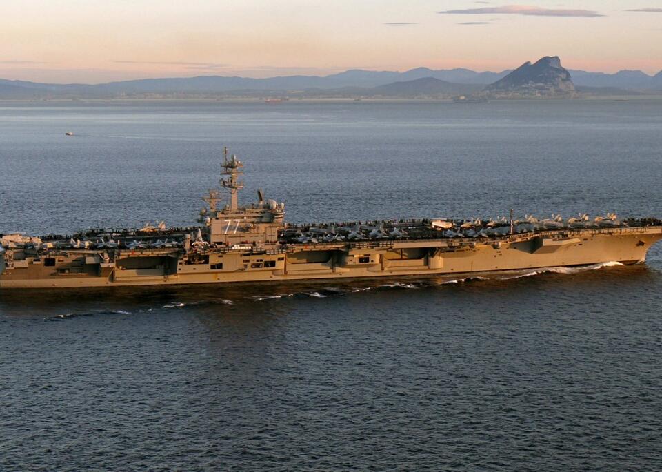How the Nimitz-Class Aircraft Carrier Ruled the Seas - NewsBreak