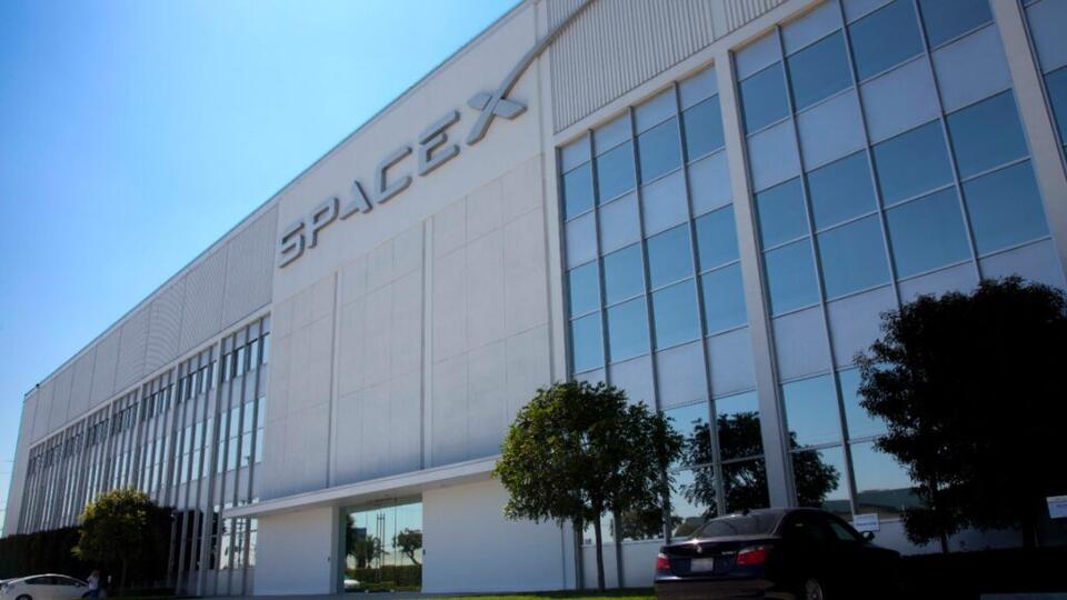 SpaceX debuts Stargaze network to track objects in orbit - NewsBreak