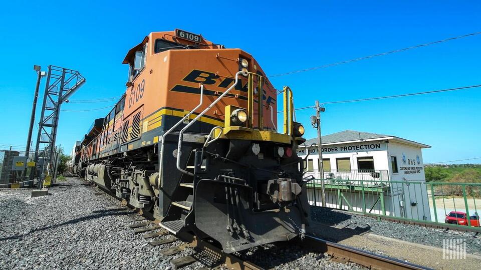 BNSF ops chief out after just five months - NewsBreak