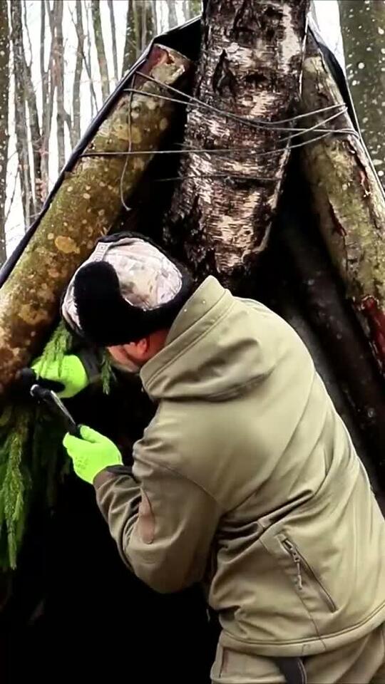 Pack a compact first aid kit for emergencies - NewsBreak