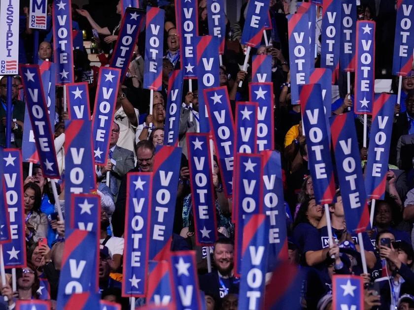 The Democratic Party votes for new leadership, choosing Minnesota's Ken ...