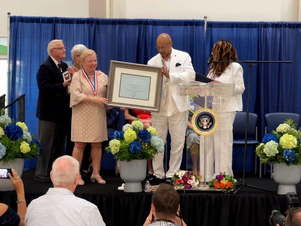 Presidential Lifetime Achievement Award given to Senior Friendship ...