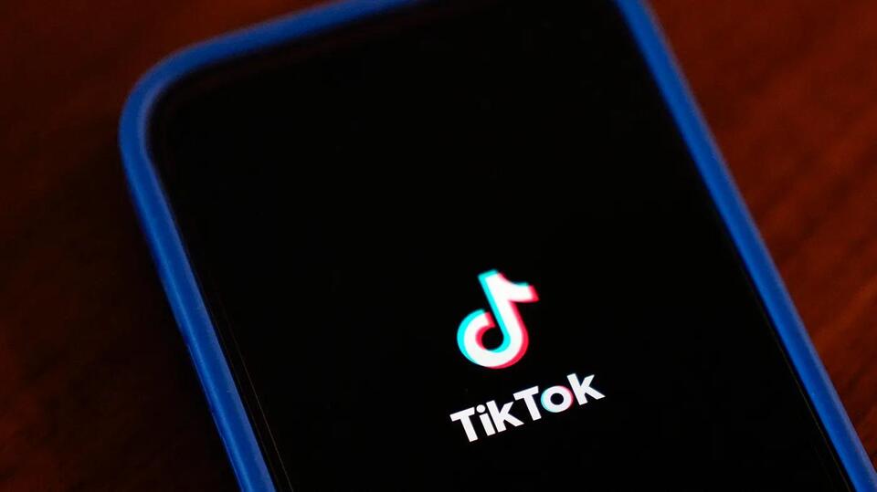 Oracle to secure, retrain TikTok’s algorithm in Trump administration deal - NewsBreak