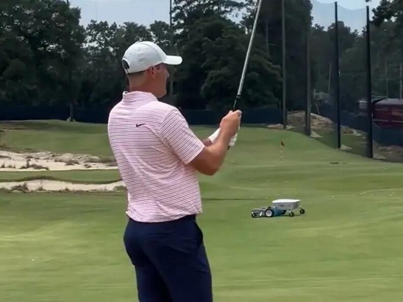 'Prison fade' golf fans react to Scheffler's new haircut (and tan line ...