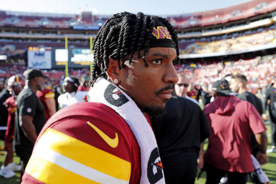 NFL Officials Under Fire as Fans Complain About Jayden Daniels' Hail ...