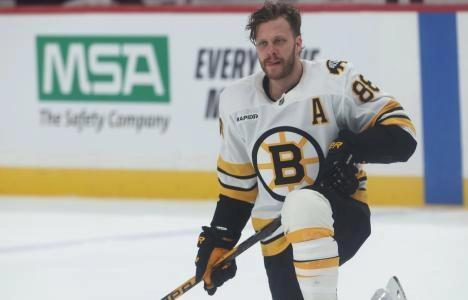 David Pastrnak makes a life-changing announcement ahead of Bruins game ...