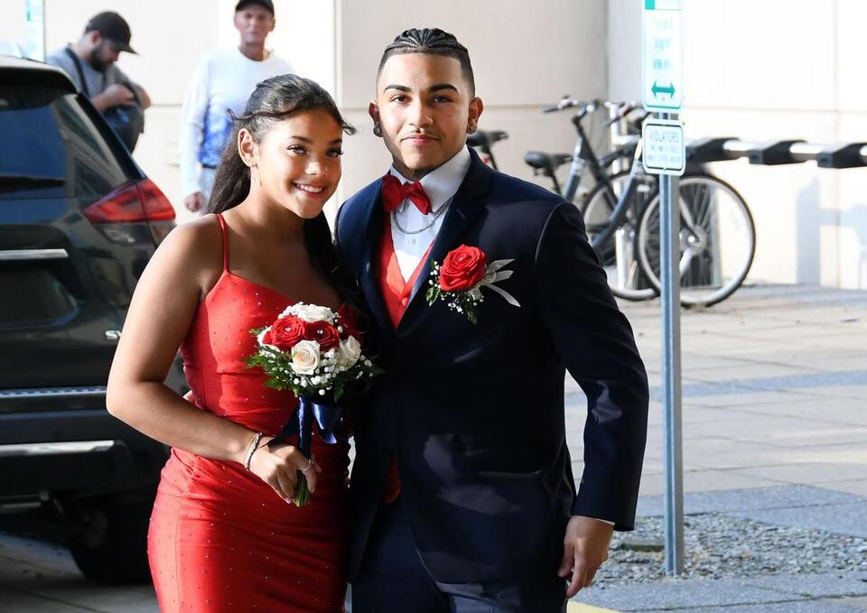 Prom 2023: Mainland Regional High School (92 photos) - NewsBreak