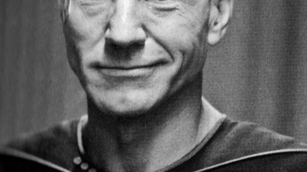 The Missing Toupée of Patrick Stewart as Captain Picard on 'Star Trek ...