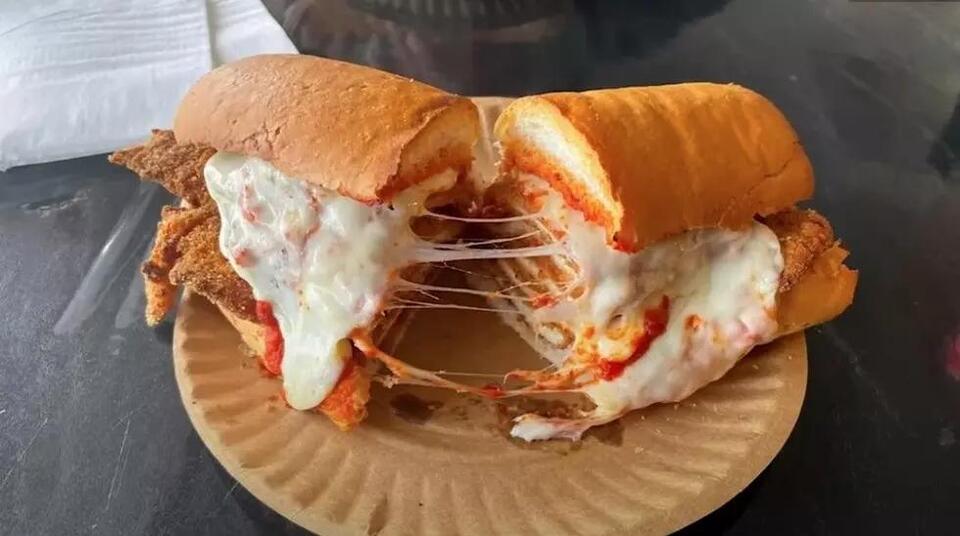 This Maine Chicken Parm Sandwich Is One of the Best in the U.S. - NewsBreak