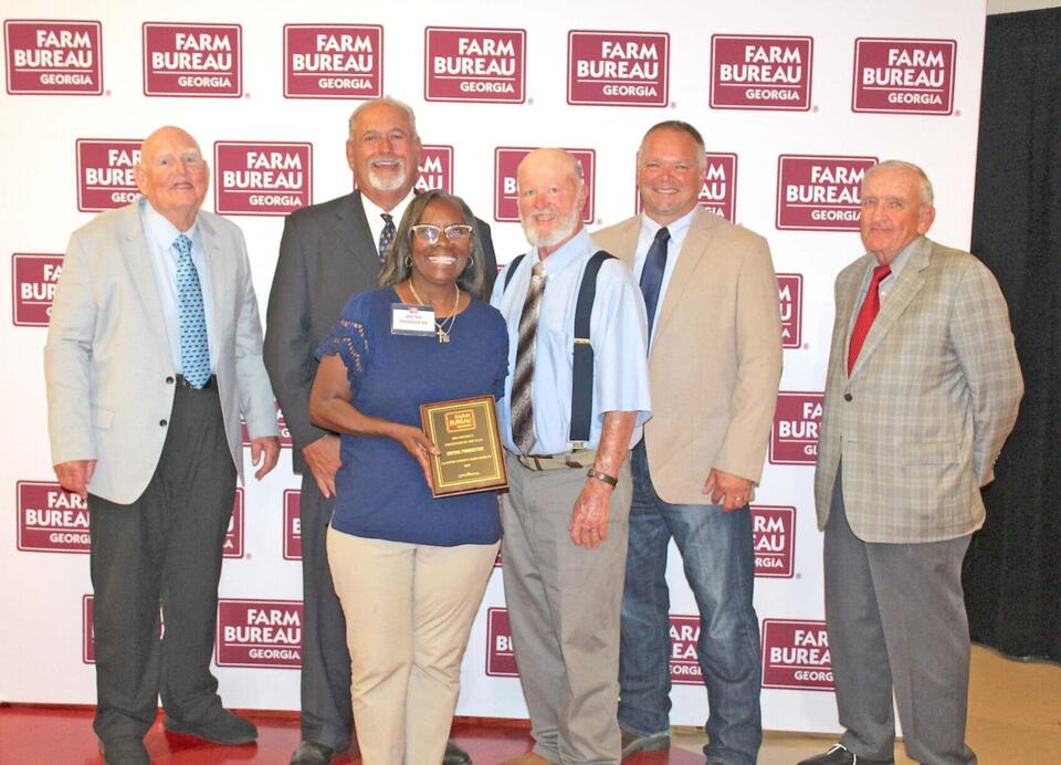Poindexter wins Georgia Farm Bureau district award - NewsBreak
