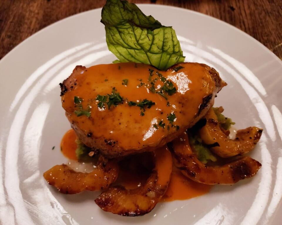 Restaurant News: Marking 15 years in Edmonds, Epulo Bistro’s food worth ...