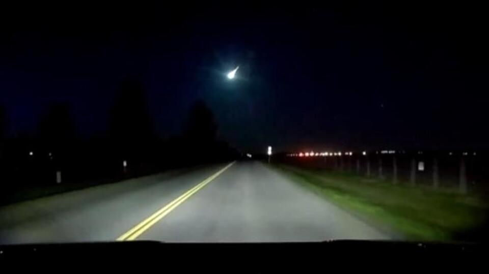 Fiery night spectacle: Dashcam captures meteor over Southern Idaho ...