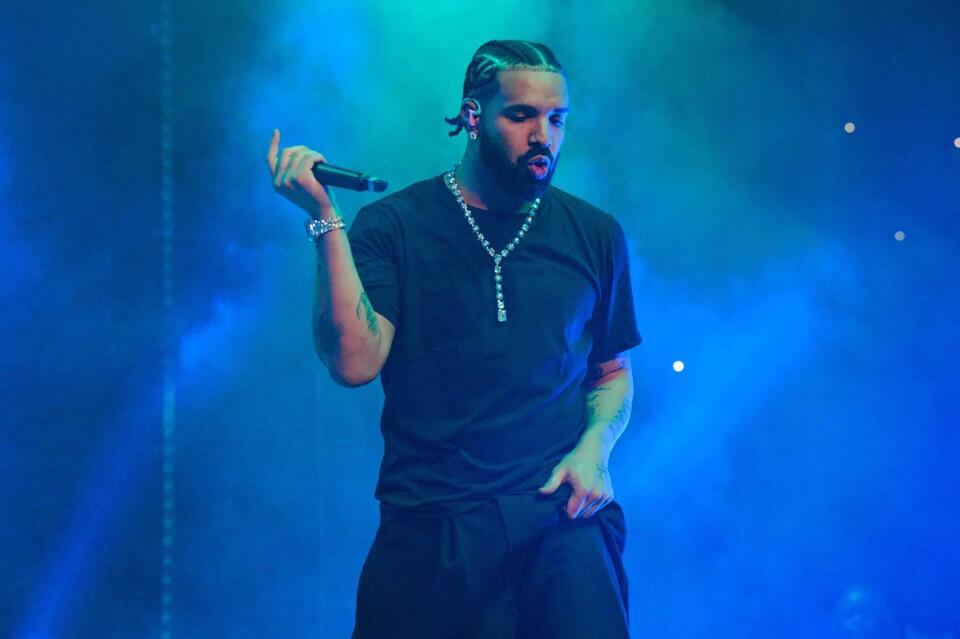 Did Drake drop 3 new albums? Spotify crashes for some users amid rapper ...
