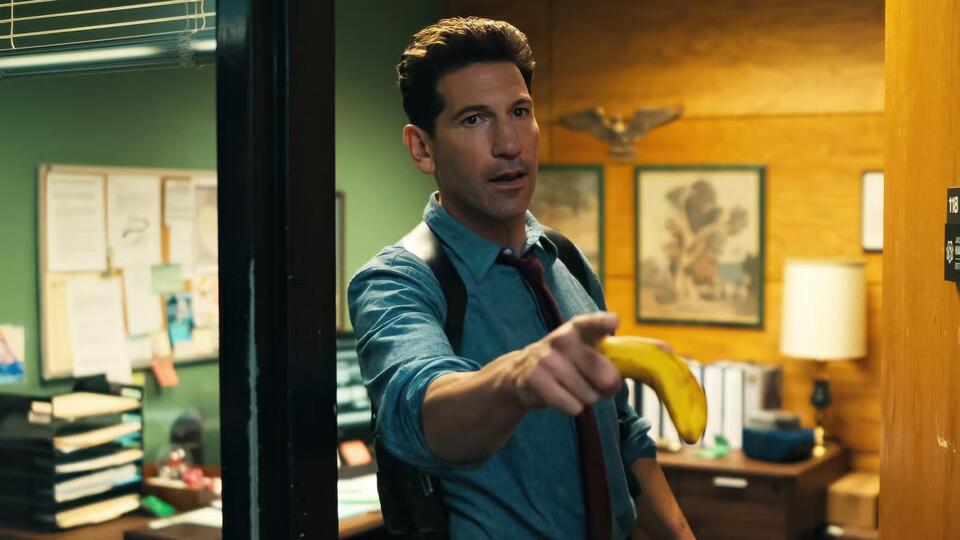 Jon Bernthal's New Netflix Mystery Miniseries Shows a Completely New ...
