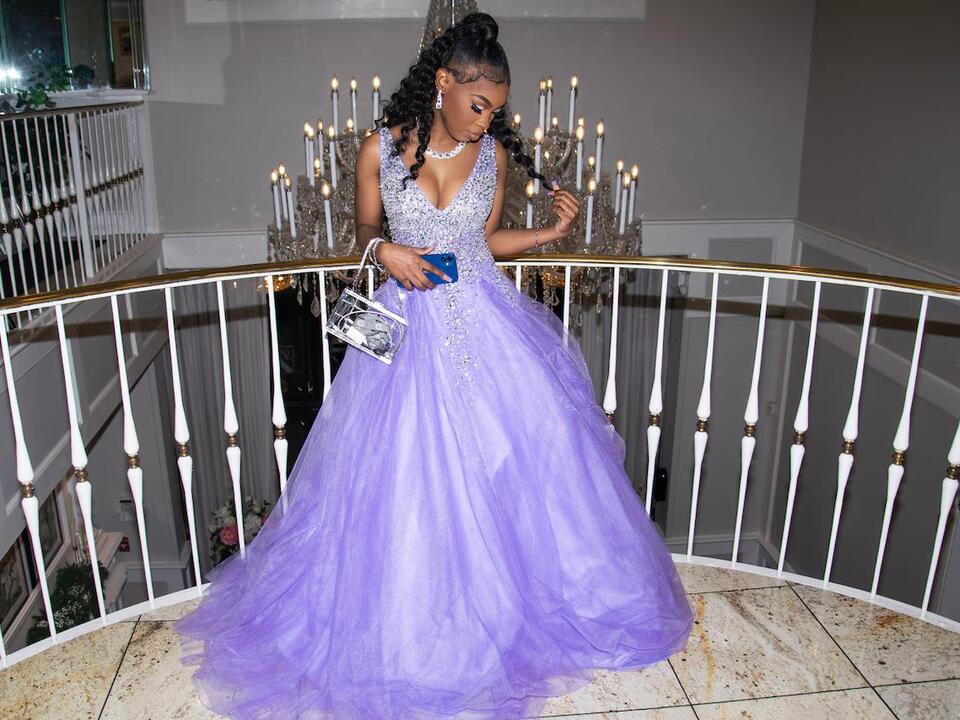 Prom 2024: Hundreds of Staten Island students party at prom; browse 430 ...
