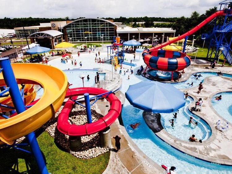 10+ pools, water parks, and splash pools in Columbia