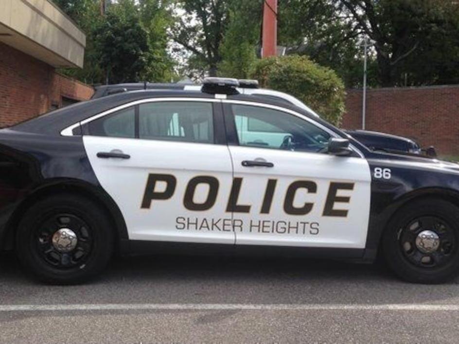 Red light violation leads to arrest of four males on weapons charges ...