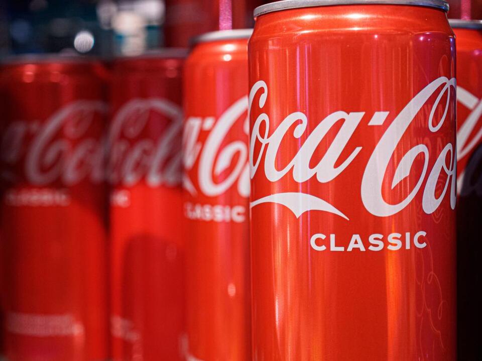 Trump Is Wildly Exaggerating That “Honor” From Coca-Cola - NewsBreak