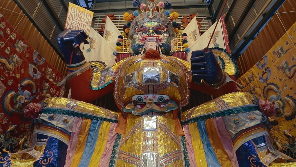 Filming Malaysia's Largest Da Shi Ye Effigy at the Hungry Ghost ...