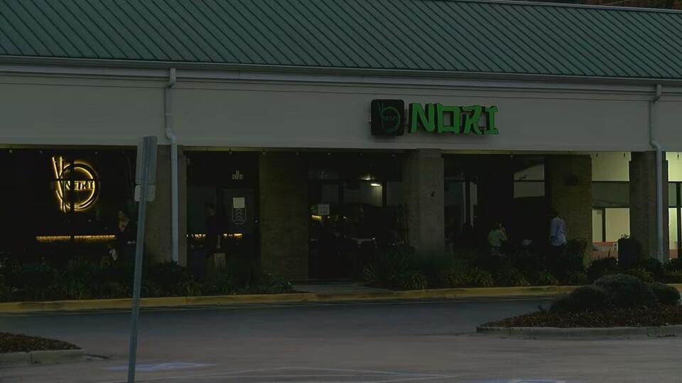 Nori Thai and Sushi restaurant dining room closed after ICE raid ...