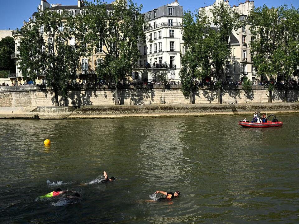 Paris Olympics 2024: Mayor Anne Hidalgo goes swimming in River Seine to ...