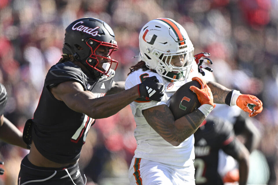 Refs in Miami-Louisville Facing Backlash for Game-Altering Decision ...