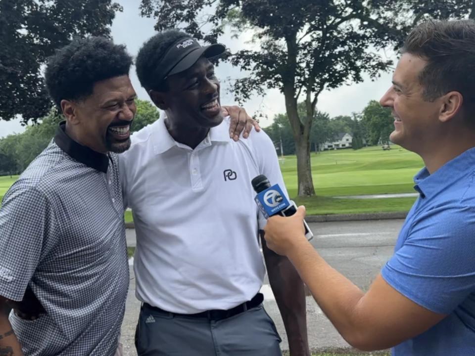 INTERVIEW: Jalen Rose and Chris Webber reunite in Detroit as 'family ...