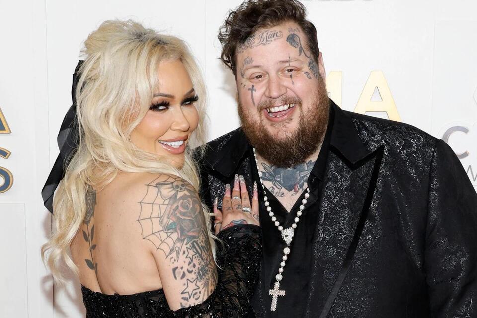 Why Did Jelly Roll + Bunnie Xo Skip the 2025 CMA Awards? - NewsBreak