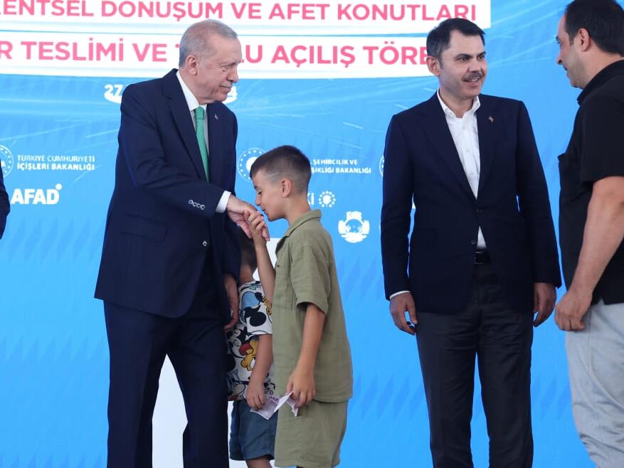 Turkish President Slaps Boy for Not Kissing His Hand