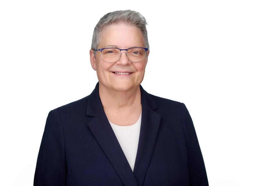 ‘As the only woman currently serving on the LCC Board … I am outraged ...