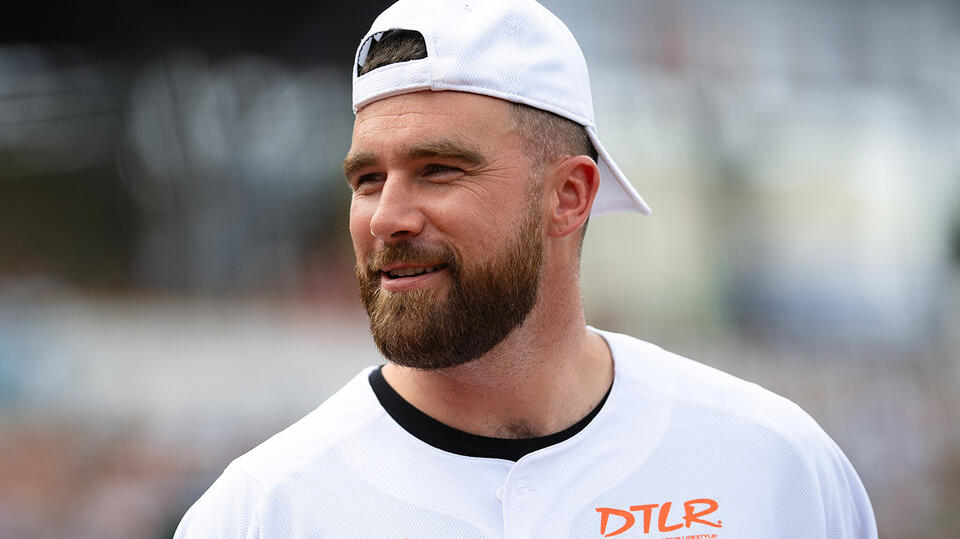 Travis Kelce will play in star-studded WM Phoenix Open pro-am - NewsBreak