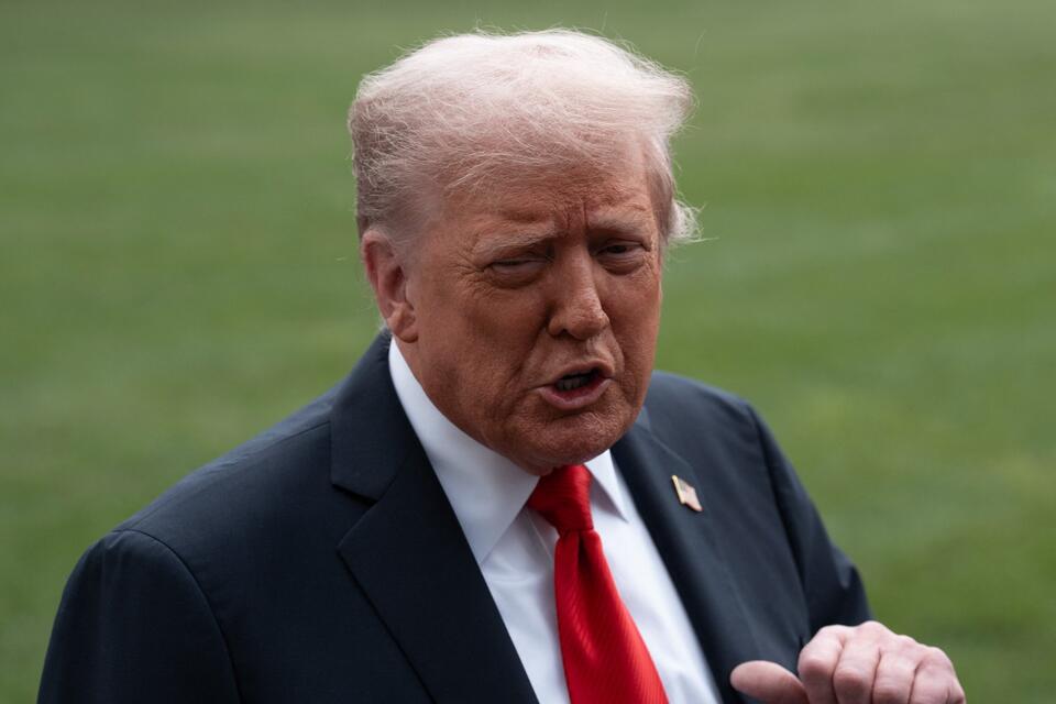 Trump tanks U.S. tourism industry - NewsBreak