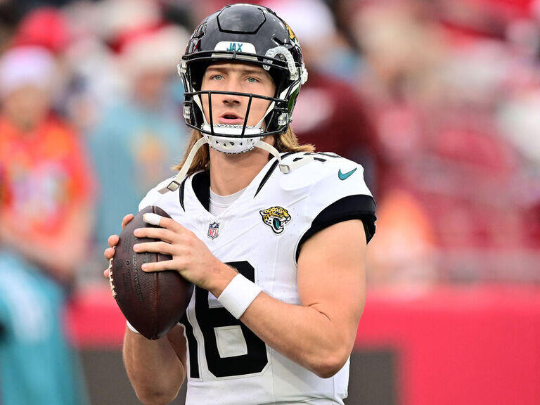 Lawrence to undergo tests on throwing shoulder injury