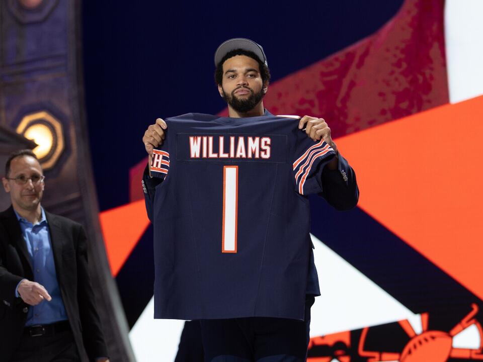 Caleb Williams breaks Caitlin Clark’s draft-night jersey sales record Caleb Williams breaks Caitlin Clark’s draft-night jersey sales record